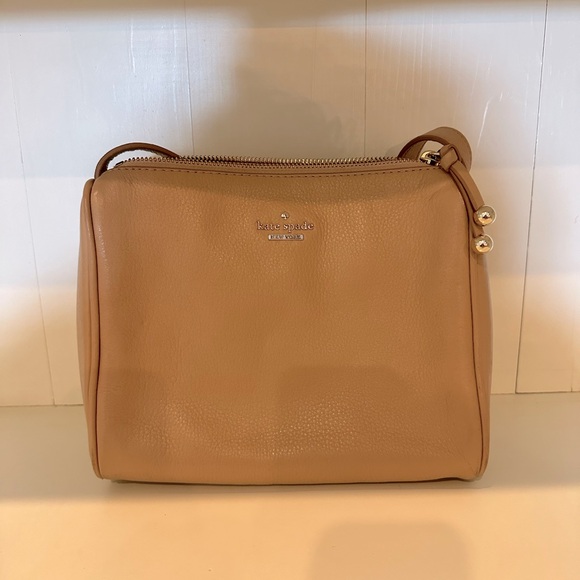kate spade | Bags | Kate Spade Tan Pebbled Leather Crossbody Bag | Poshmark